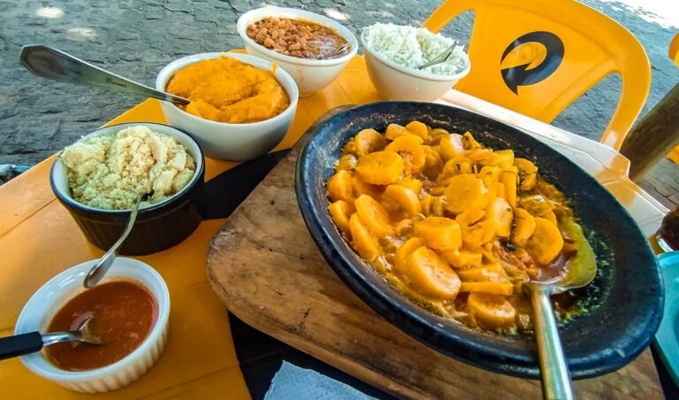 Comida Típica da Bahia: TOP 20 Que Você Precisa Conhecer