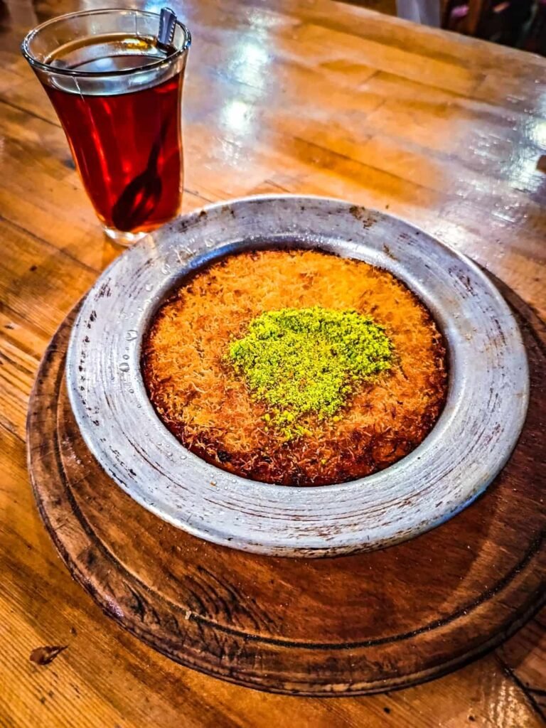 Doces Turcos: Conheça o Manjar Turco de Nárnia + Sobremesas