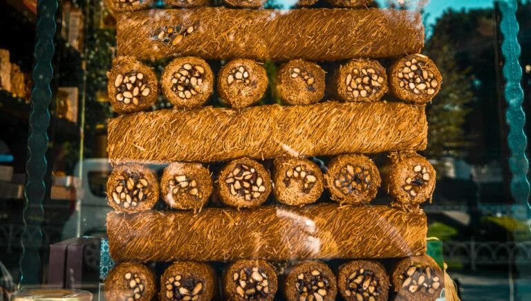Doces Turcos: Conheça o Manjar Turco de Nárnia + Sobremesas